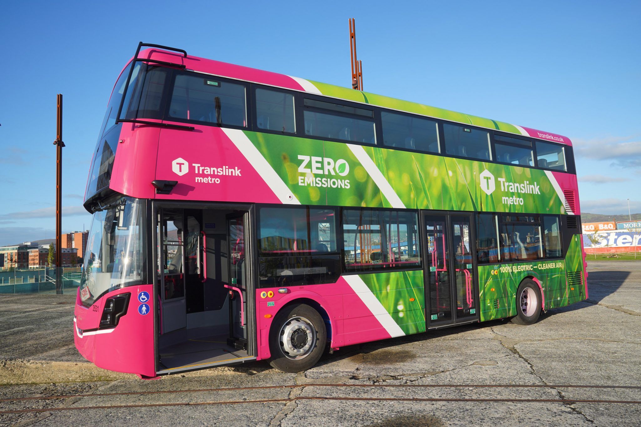 Go-Ahead buys its first zero emission hydrogen buses - Transport + Energy