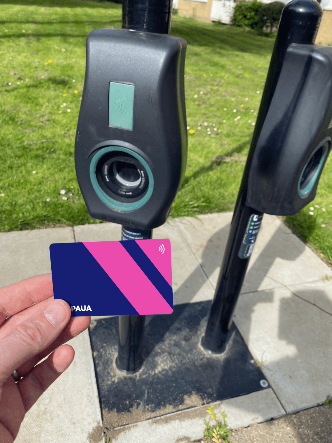 Paua welcomes Connected Kerb to its EV business roaming network ...