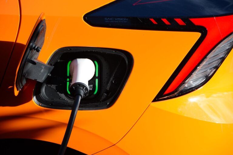 Leased EVs "save drivers more than £1350 a year