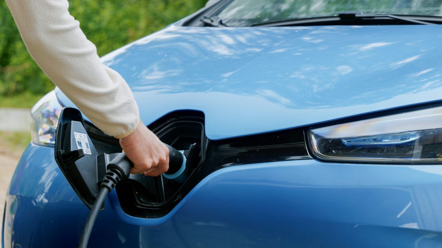 UK has fourth highest number of European public charge points
